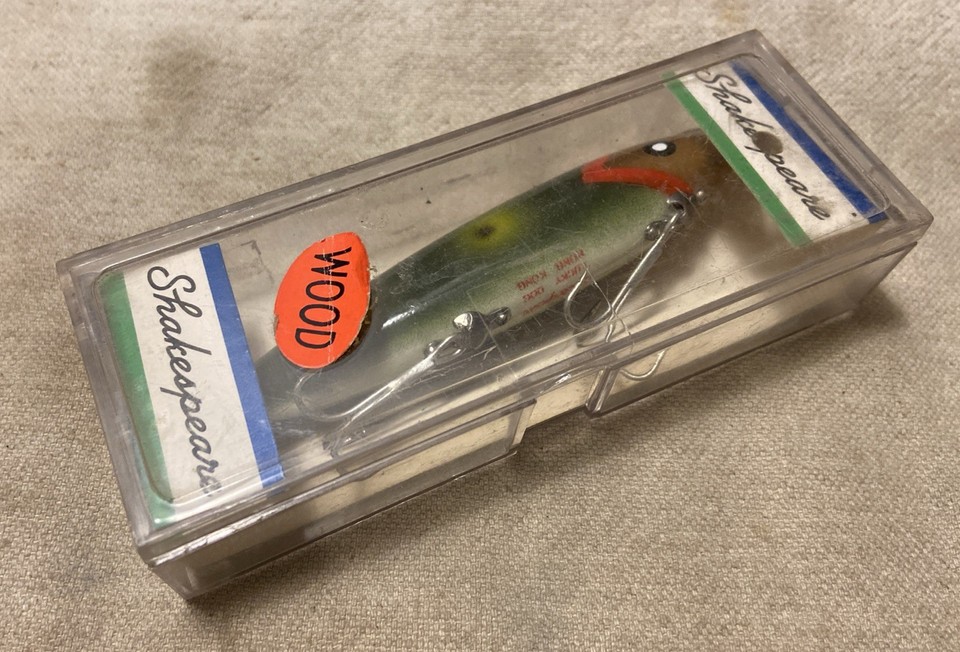 Vintage NIB Shakespeare Lucky Dog Frog Color 5” Wooden Fishing Lure ...