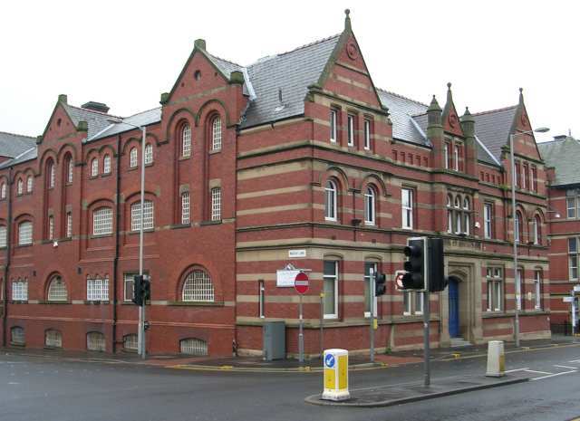 Photo 6x4 John Crook & Sons - Colonial Buildings - Corporation St ...