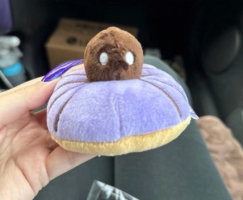 New Limited Edition Dunkin Spider Donut Plush Keychain 2025 Halloween ...