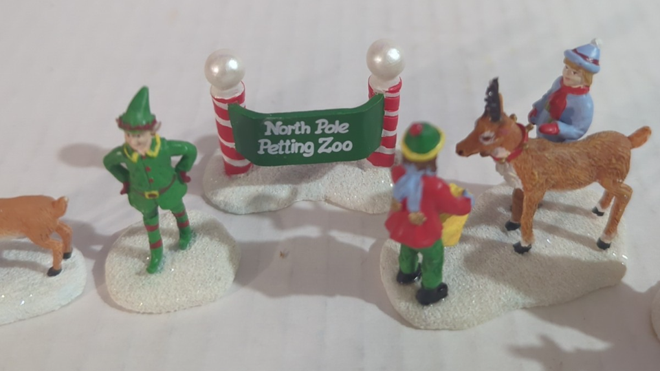 Thomas Kinkade Hawthorne Village NORTH POLE PETTING ZOO Accessory Set ...