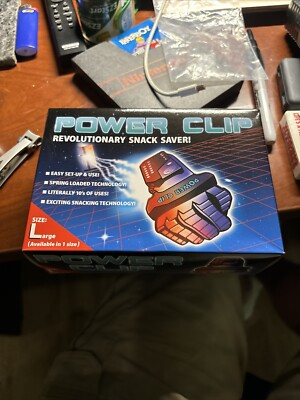 POWER CLIP NES POWER GLOVE CHIP CLIP - LARGE - NEW IN BOX - NINTENDO ...