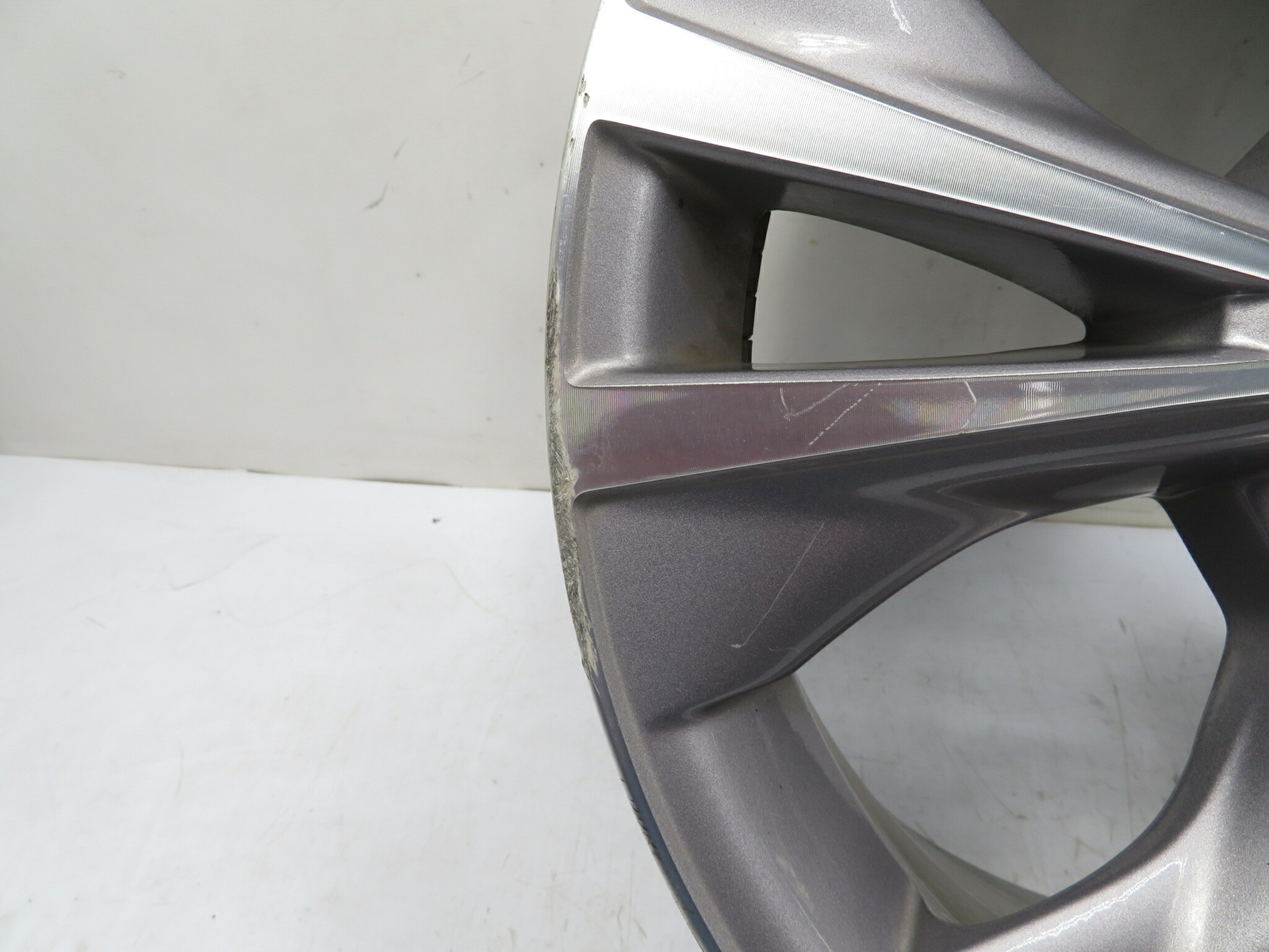 15 Toyota Highlander XLE #1233 Wheel Set, Tire & Rim 18" Type 2 42611 ...