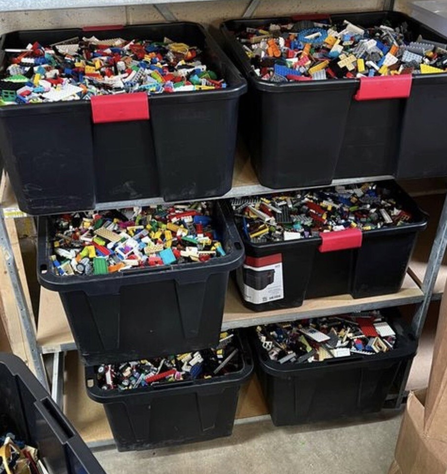 LEGO Bricks Parts Pieces Bulk Lot! 4 Pound Box Of Genuine Assorted ...