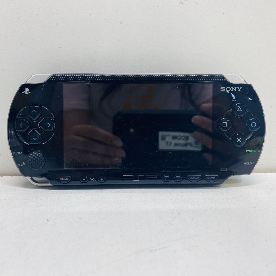 Sony PlayStation PSP Handheld Console (PSP-1001) in Box w/ Accessories ...