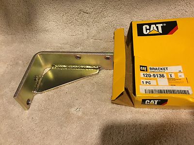 120-9136 CAT FUEL FILTER BRACKET Caterpillar 1209136 933; 933C; 939 ...