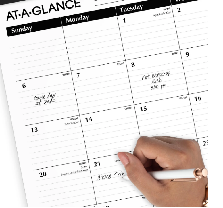 AT-A-GLANCE Academic Monthly Desk Pad Calendar Large (21.75" x 17 ...