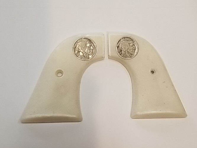 Ruger New Vaquero Pistol Grips Checkered Pearl Plastic + Buffalo ...