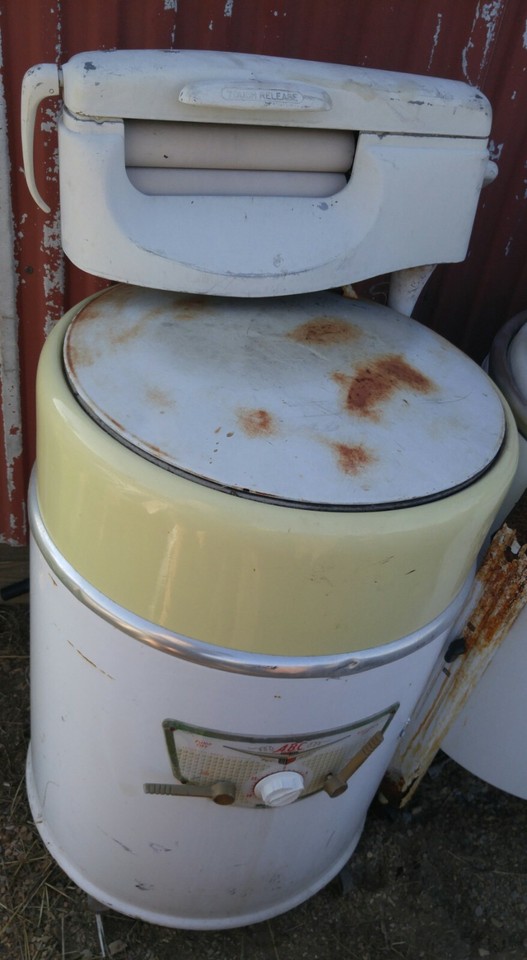 Collection Of 29 Antique Wringer Washing Machines Vintage Ringer Washer ...