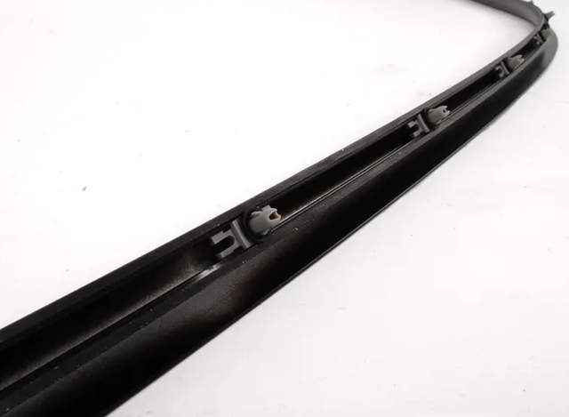 BMW OEM 07-11 328i Exterior-reveal Molding Right 51137117244 for sale ...