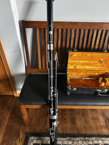 Black plastic vintage Linton Bassoon, very nice CVX 2 local. No whisper ...