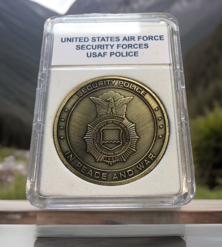 USAF CHALLENGE COIN US AIR FORCE SECURITY POLICE MILITARY w Case New ...