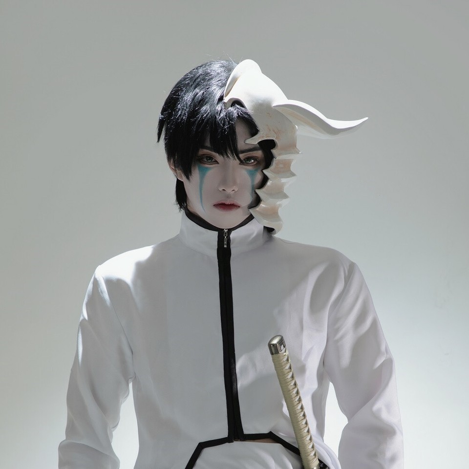 Anime BLEACH Ulquiorra Cifer Cosplay Helmet 1:1 Replica Wearable Mask ...