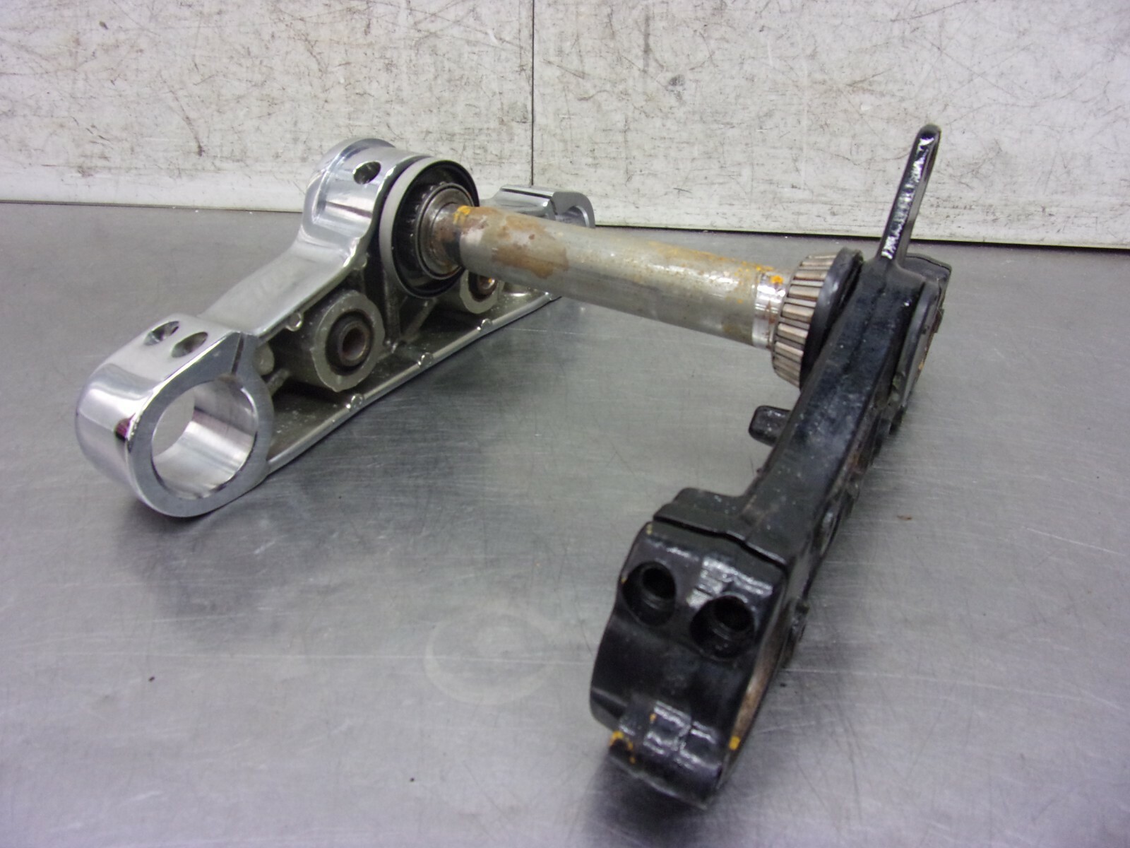 515 A YAMAHA ROADSTAR XV 1600 2002 OEM TRIPLE TREE | eBay