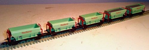 5 Graham Farish N Gauge Redland PGA 51 Tonne Hopper Wagons | eBay UK