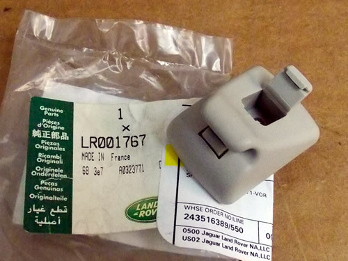 GENUINE LAND ROVER SUNVISOR SUN VISOR RETAINER MIST GREY LR2 OEM NEW ...
