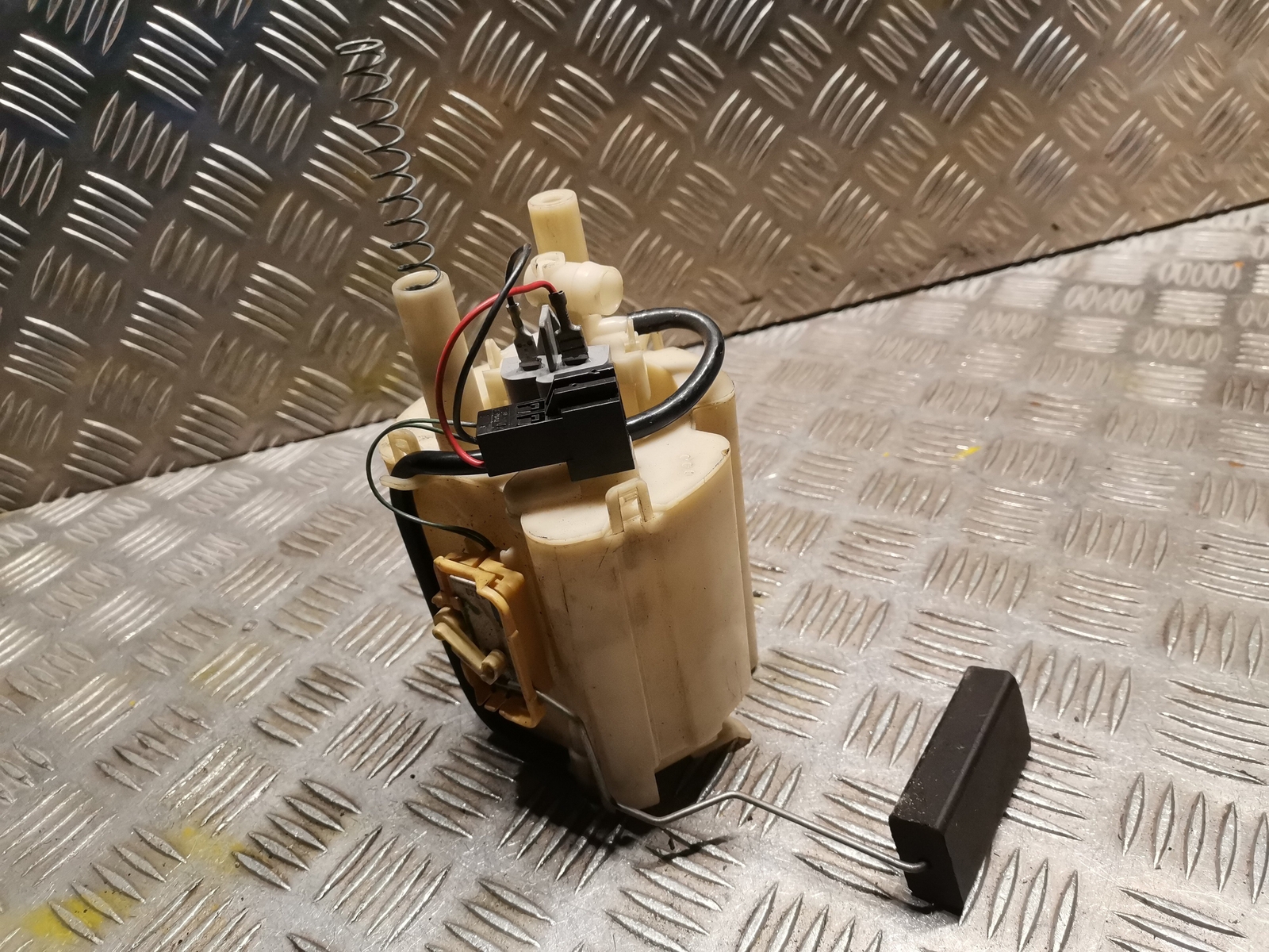 MERCEDES-BENZ C W203 200 Kompressor Del Serbatoio Carburante Pompa 1.80 ...