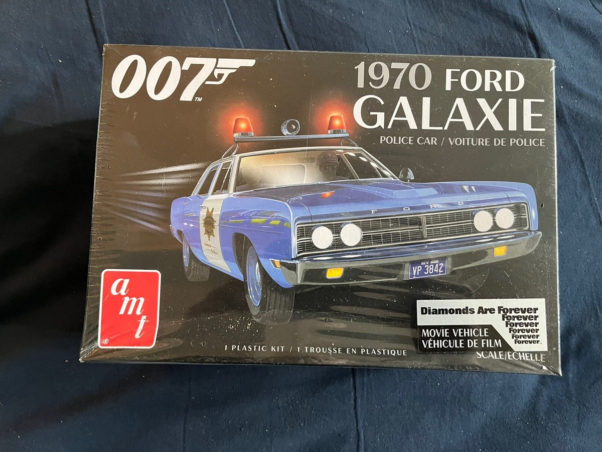 Green Suspenders AMT 1:25 Scale 1970 Ford Galaxie Police Car Model Kit ...