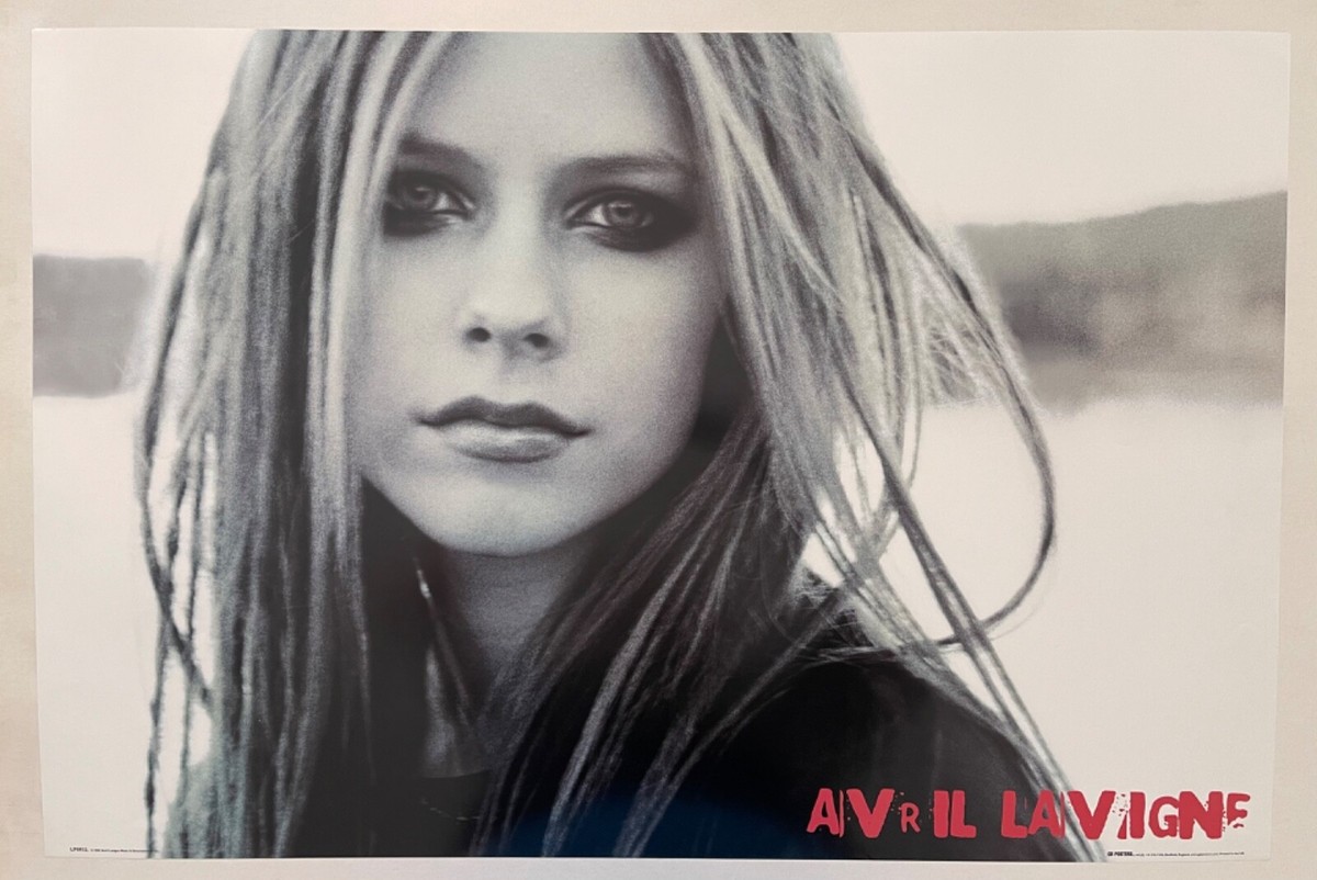 Avril Lavigne Photoshoot Under My Skin