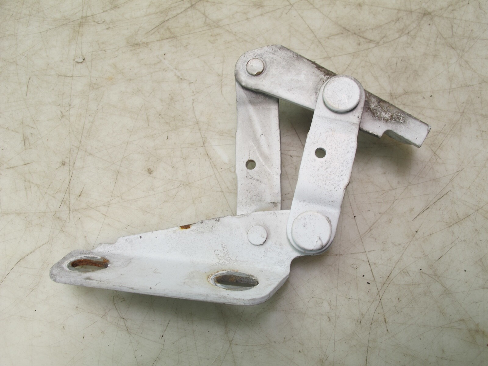 2003-2006 DODGE SPRINTER FRONT LEFT & RIGHT HOOD BONNET HINGE SUPPORT ...