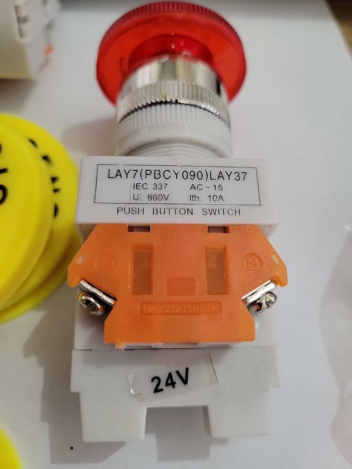 INDUSTRIAL controls EMERGENCY shut off switch lighted 24v - max 660V ...