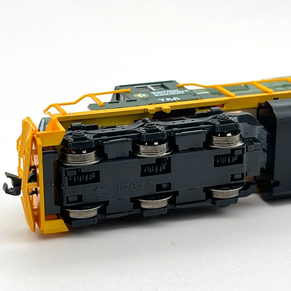 Kato N Scale British Columbia SD40-2 Snoot Nose Diesel Locomotive BCR ...