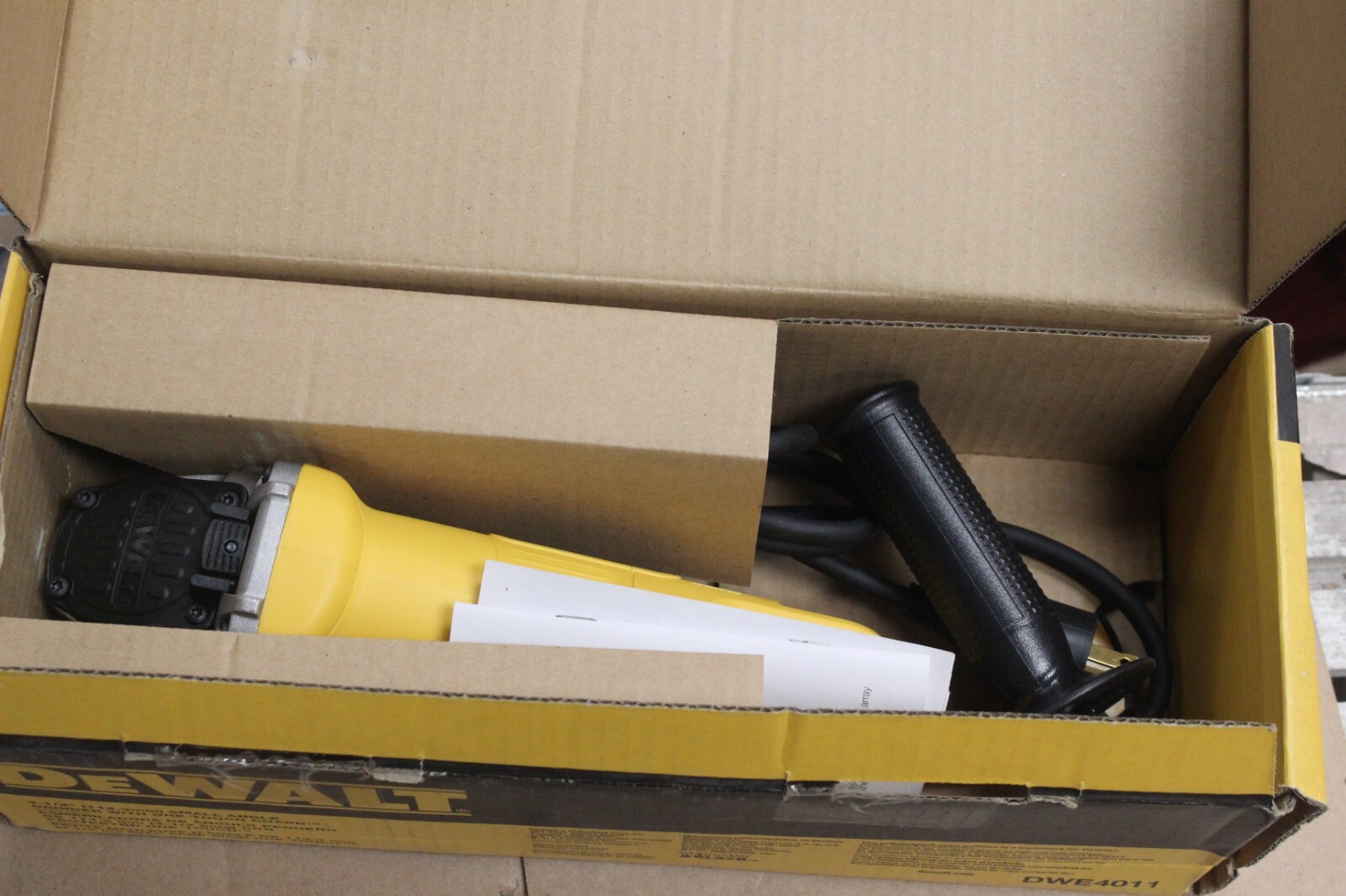 DEWALT DWE4011 corded 4-12" Small Angle Grinder with One-Touch Guard ...