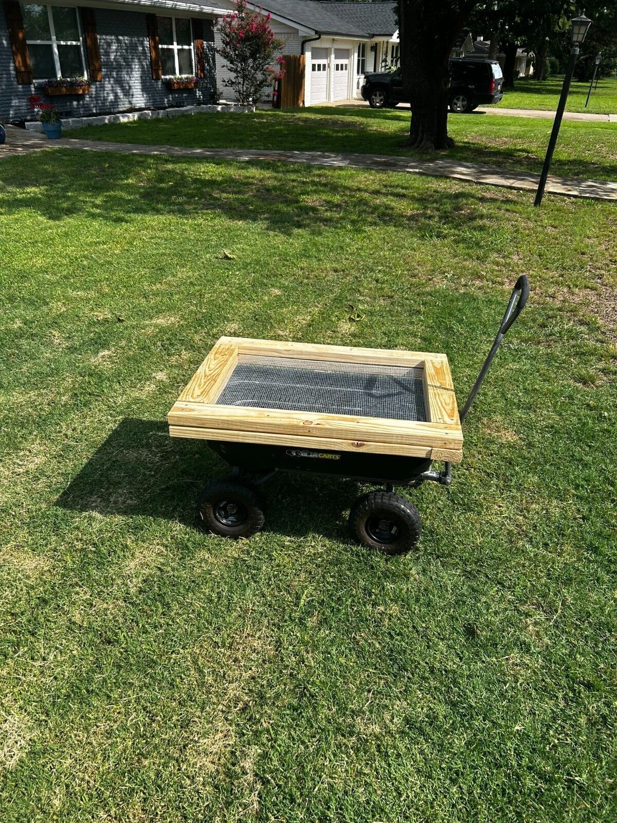 27" Soil Sifter: 1/2" Topsoil or Peat Moss Screener for Wheel Barrow ...