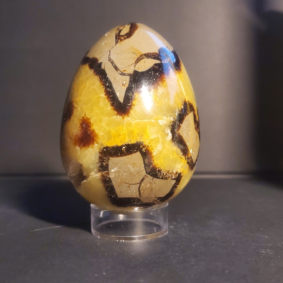 Natural Crystal Carvings -Eggs- Flames -Bowls- Moons -Skulls- Price ...