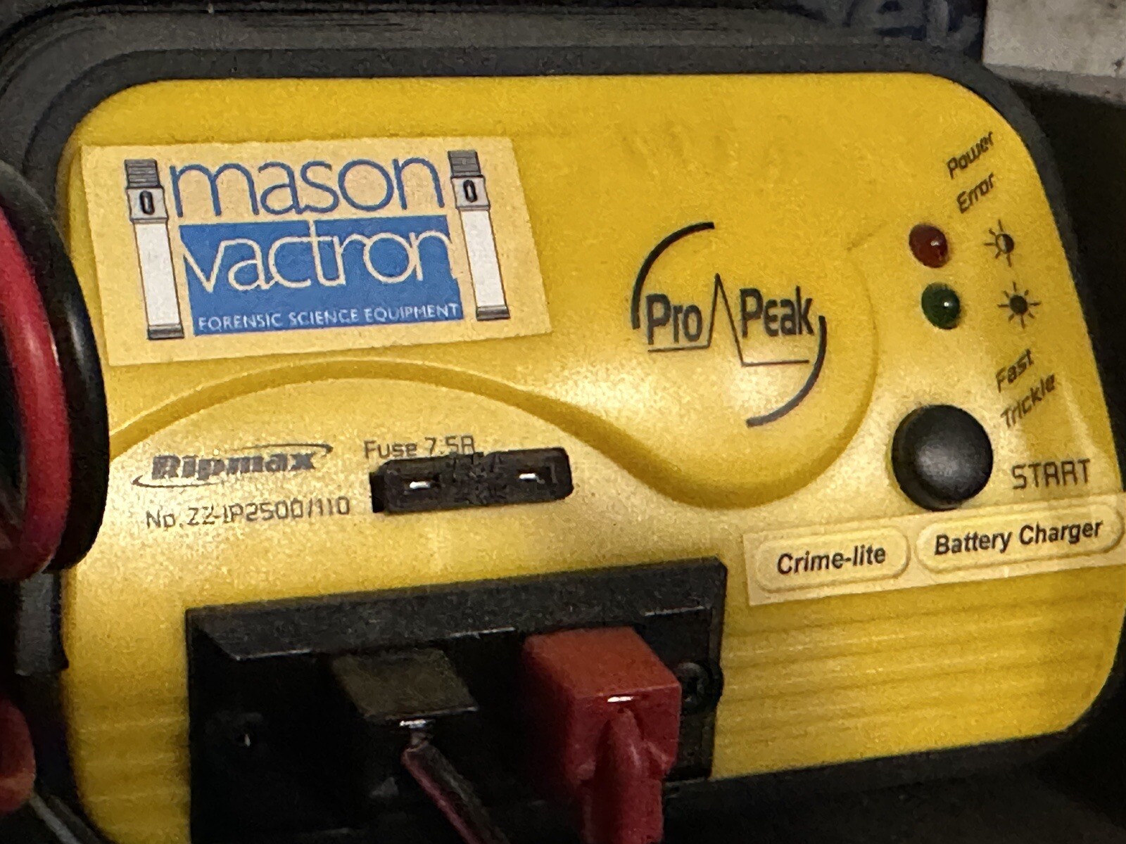 Ripmax Pro-Peak 2500 AC/DC Delta Peak NiCad & Ni-MH Battery Fast ...