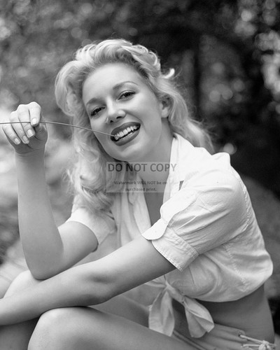 ACTRESS AND MODEL SALLY TODD - 8X10 PUBLICITY PHOTO (RT750) | eBay