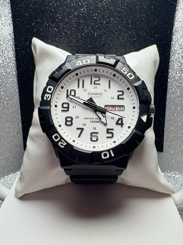 Men’s Simple And Elegant Water Resistant 100M Casio Watch | eBay