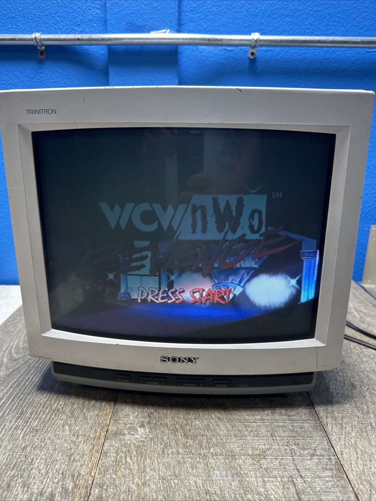 2002 Sony Trinitron