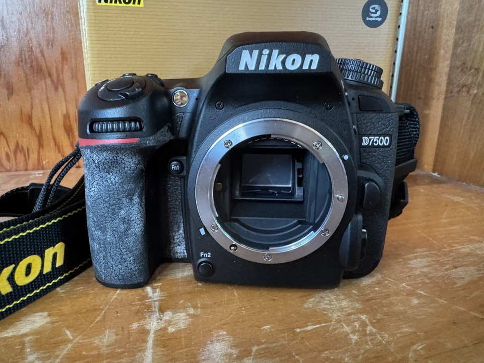 Nikon D7500 20.8MP Digital SLR Camera Body | eBay