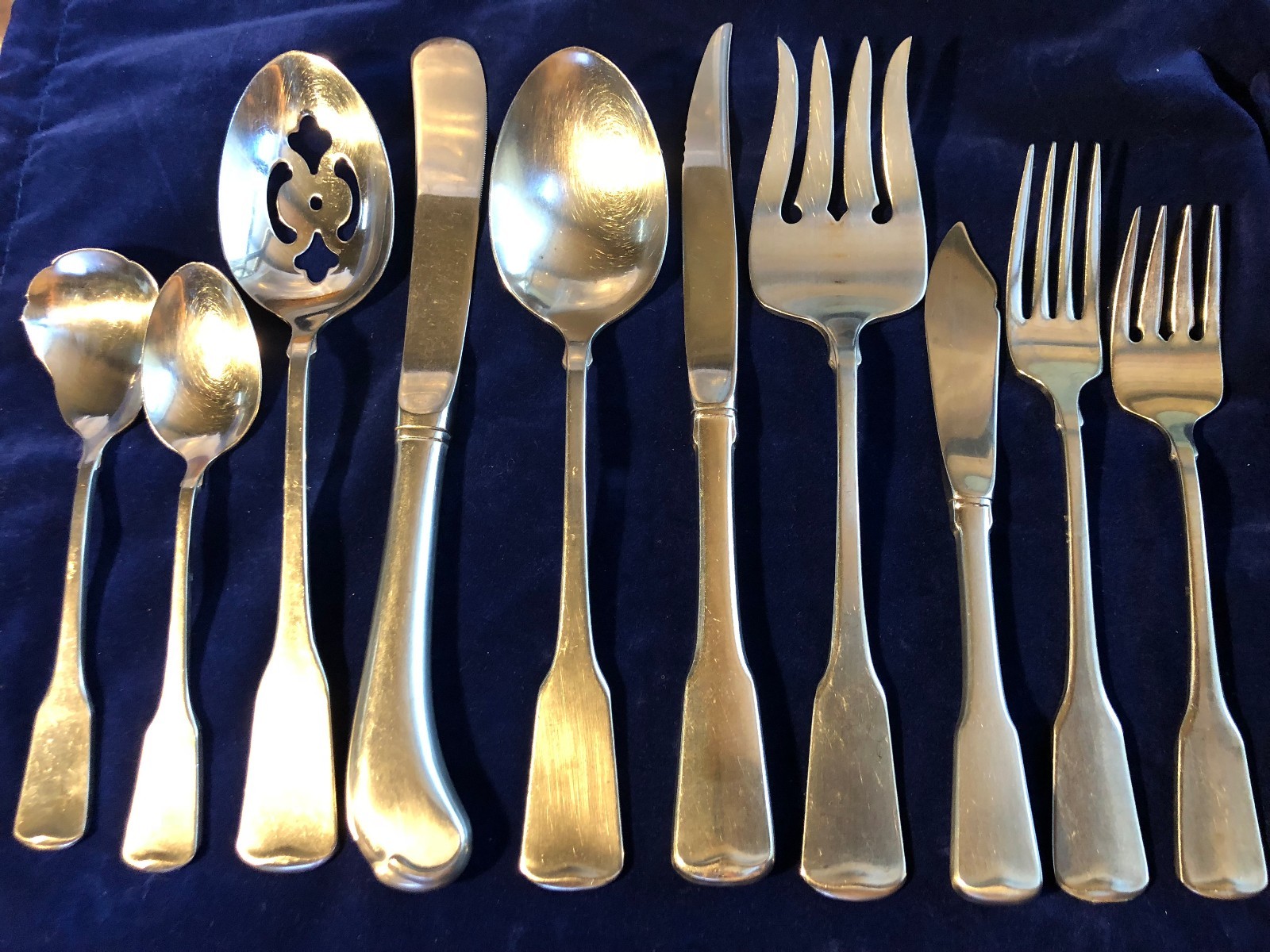 Oneida AMERICAN COLONIAL Stainless Heirloom Cube Satin Flatware CHOICE ...