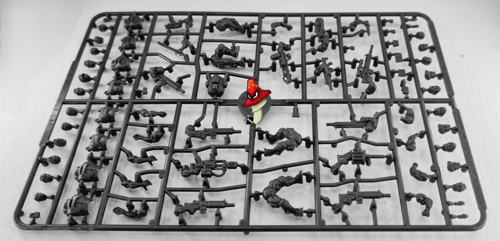 SpaceNam Wargames Atlantic 1 x plastic sprue unboxed 28mm 1/56 catachan ...