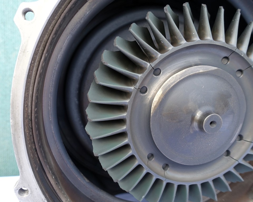 Vintage JFS100-13A Jet Turbine Starter – Auxiliary Power Unit (Parts ...