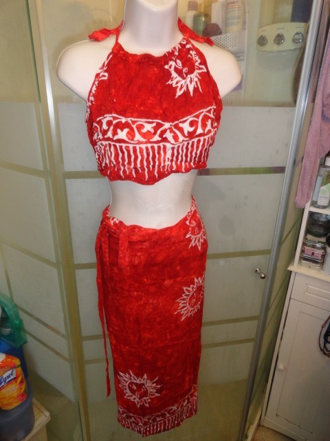 NWOT Mottled Red with Sun Face 2 PC Sarong Wrap Skirt Beach Cover+ ...