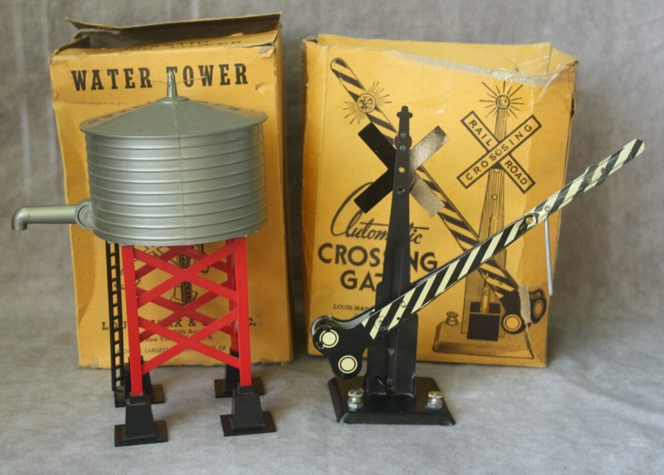 Louis Marx Automatic Crossing Gate NO. 438 & Water Tower 065 | eBay