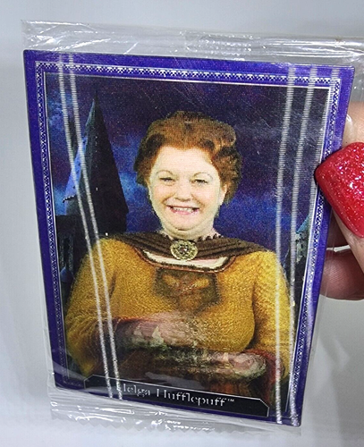 Harry Potter Wizarding World Helga Hufflepuff Chocolate Frog 3D Card ...