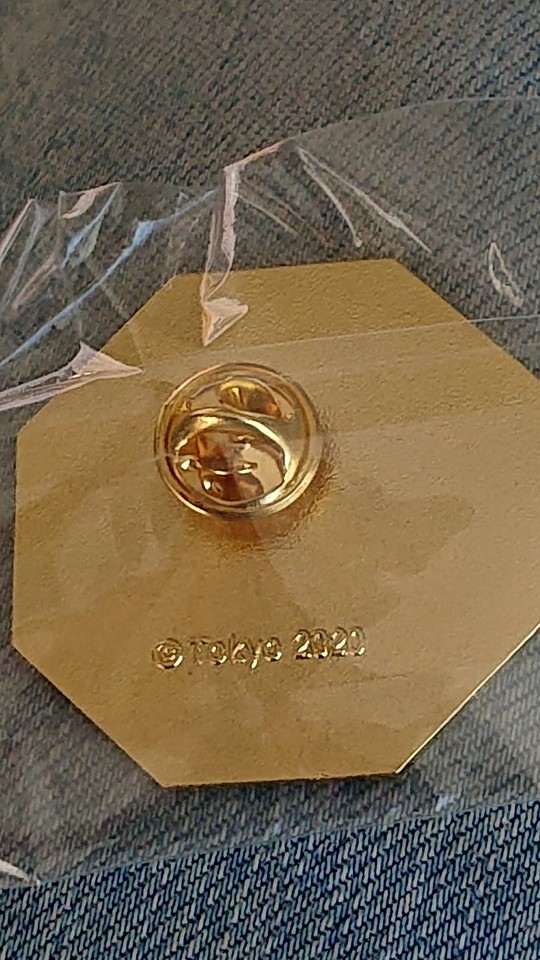 Visa gold Tokyo 2020 olympic pins.. | eBay