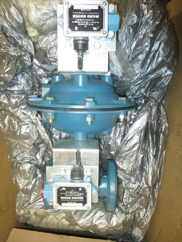 ITT Industries DIA-FLO Diaphragm Valve 1.5-2833-SS-3325 w/ x2 Micro ...