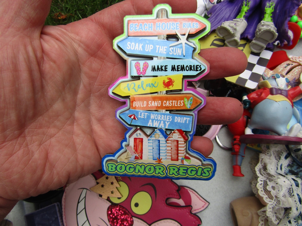 1.1Kg Plastic Toys & Key Rings BUNDLE Key Fobs JOB LOT Marvel Cartoon ...