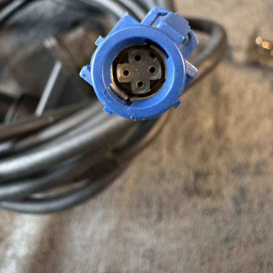 BMW F10 528 535 550 F01 750 740 REAR VIEW REVERSE BACKUP CAMERA WIRING ...