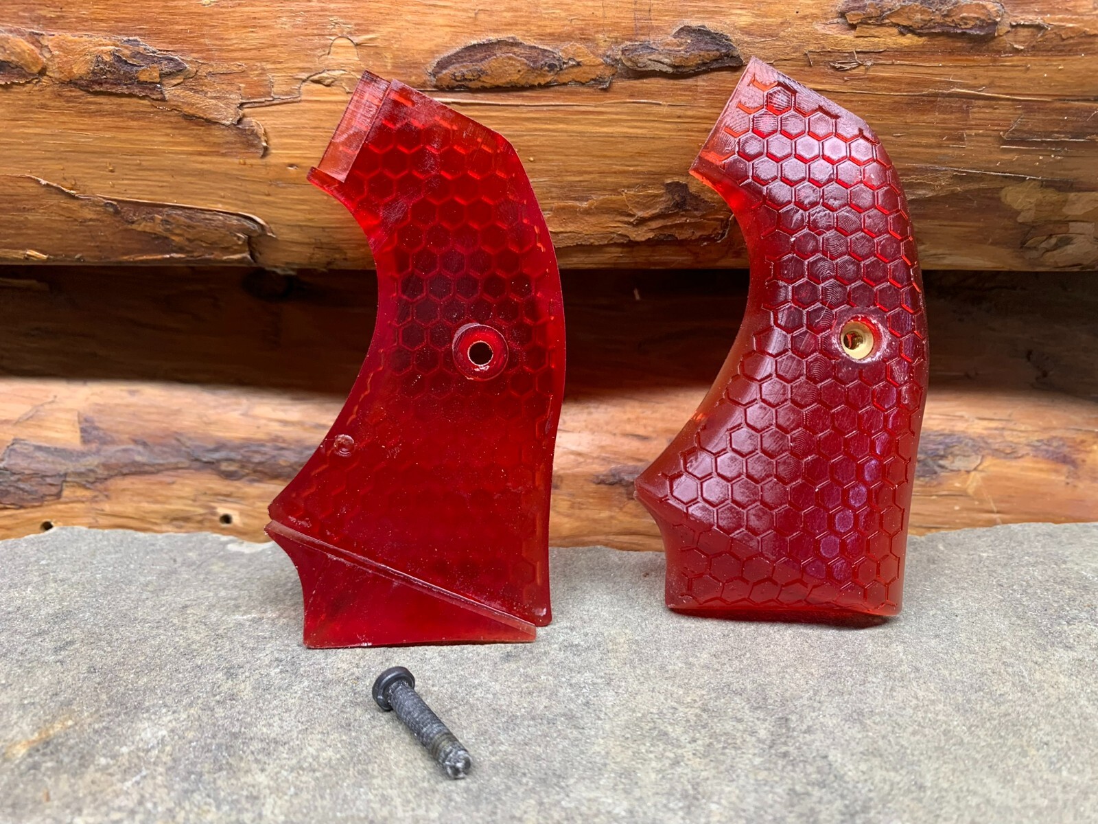 'MAUL' Chiappa SAA 1873 Grips Made in USA Honeycomb Deep Red Extended w ...