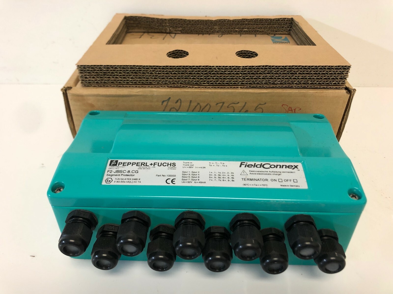 NEW IN BOX! PEPPERL & FUCHS FIELDBUS SEGMENT PROTECTOR F2-JBSC-8.CG ...