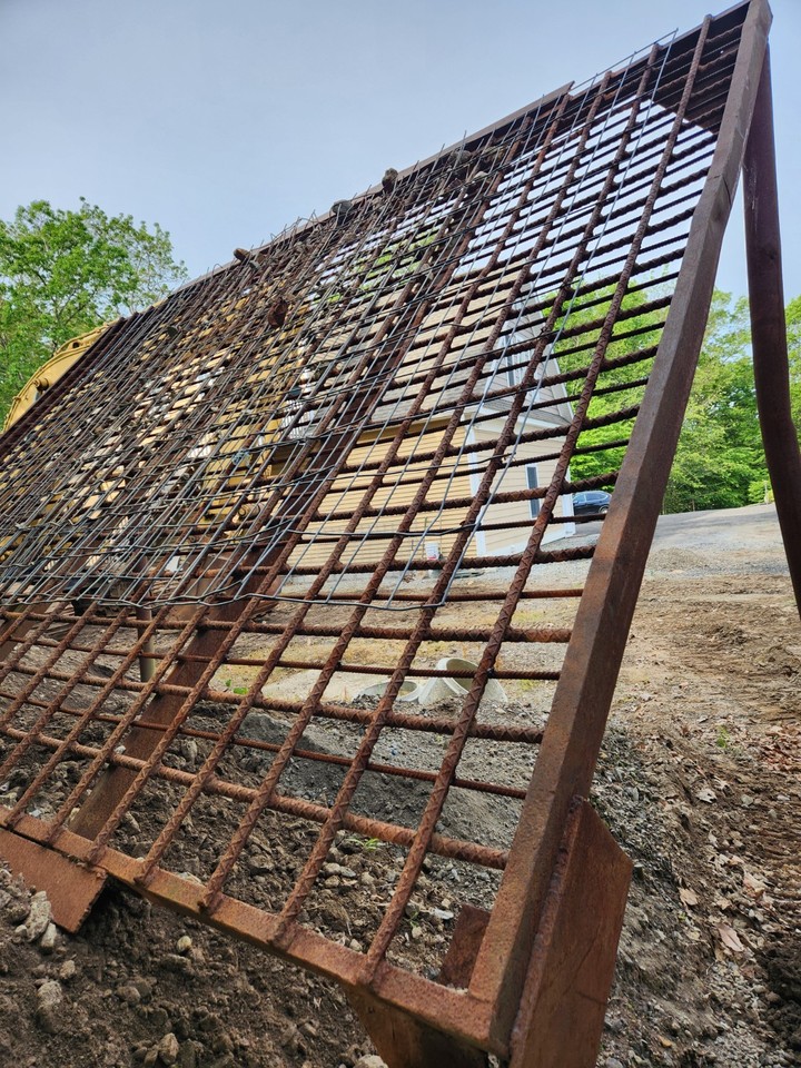 Topsoil Rock Dirt Screener Grizzly Screen | eBay