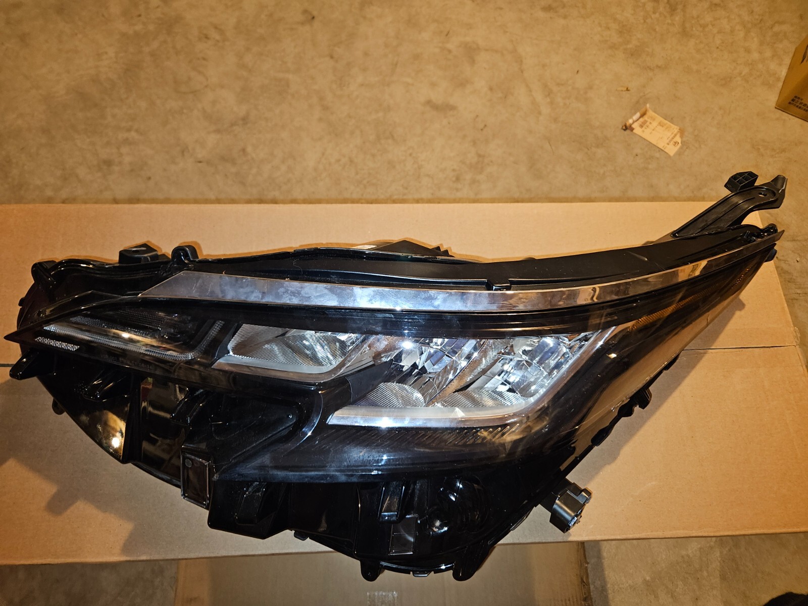 OEM 2021 - 2023 Toyota SIenna LED Headlight (Left/Driver) | eBay
