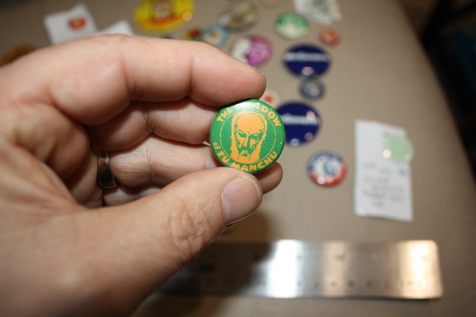 lot of political and advertising buttons and pins No Reserve McGovern ...