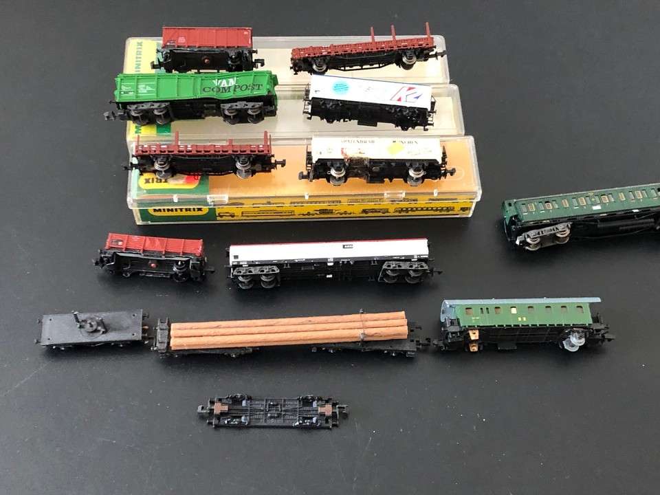 Lot of different Wagons SCALE N Arnold ? Minitrix ? SEE PHOTOS FOR ...