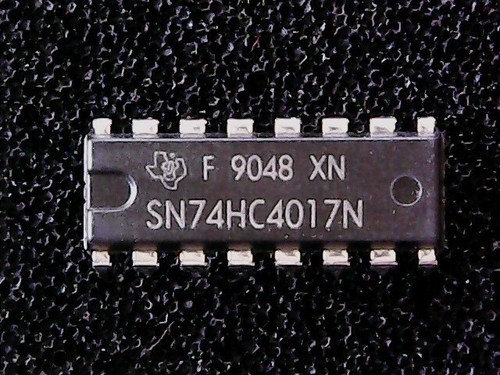 SN74HC4017N - Texas Instruments 5-Stage Johnson Decade Counter 4017 ...